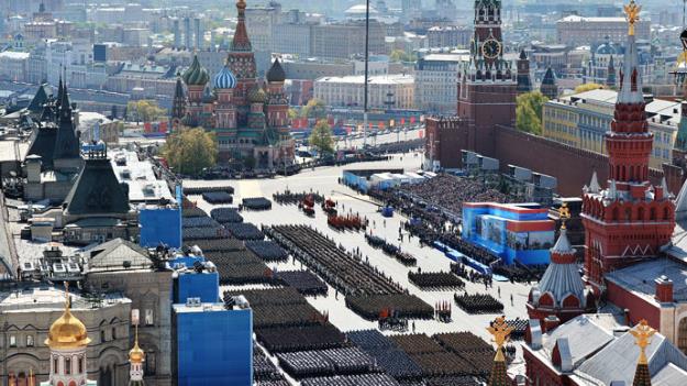 Notes from the Victory Parade in Moscow about our amnesia, & peace ...